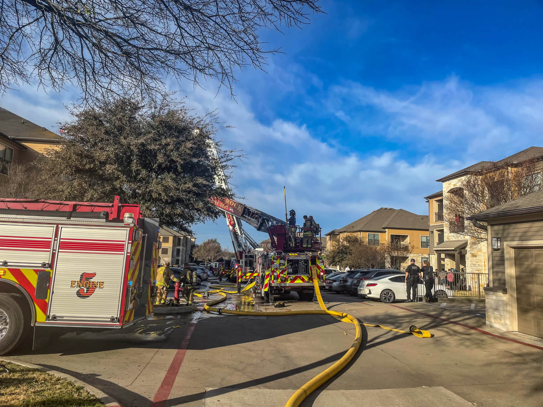 Round Rock Fire Department responds to apartment fire Tuesday morning ...
