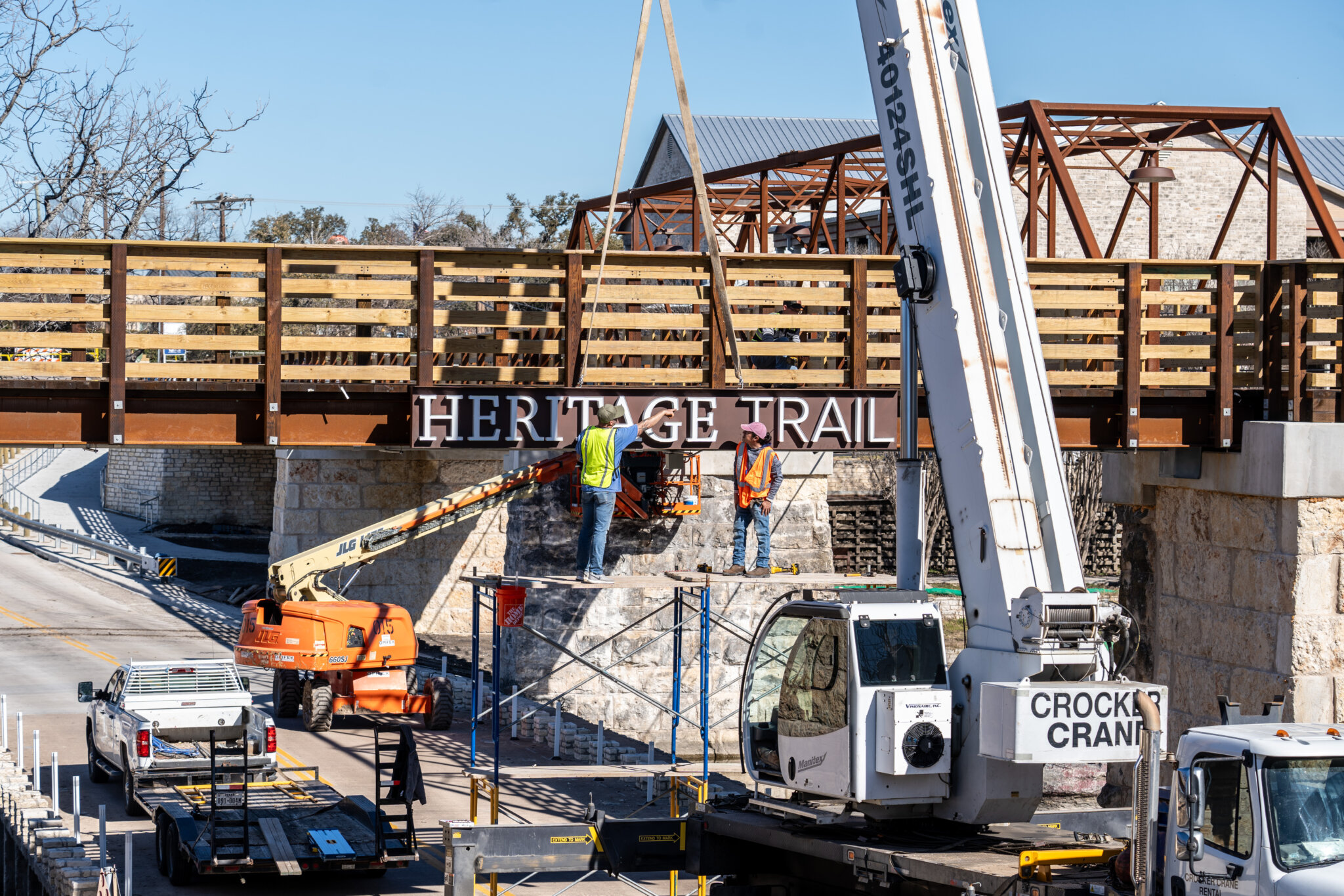 Signage installed on Heritage Trail West pedestrian bridge - City of ...