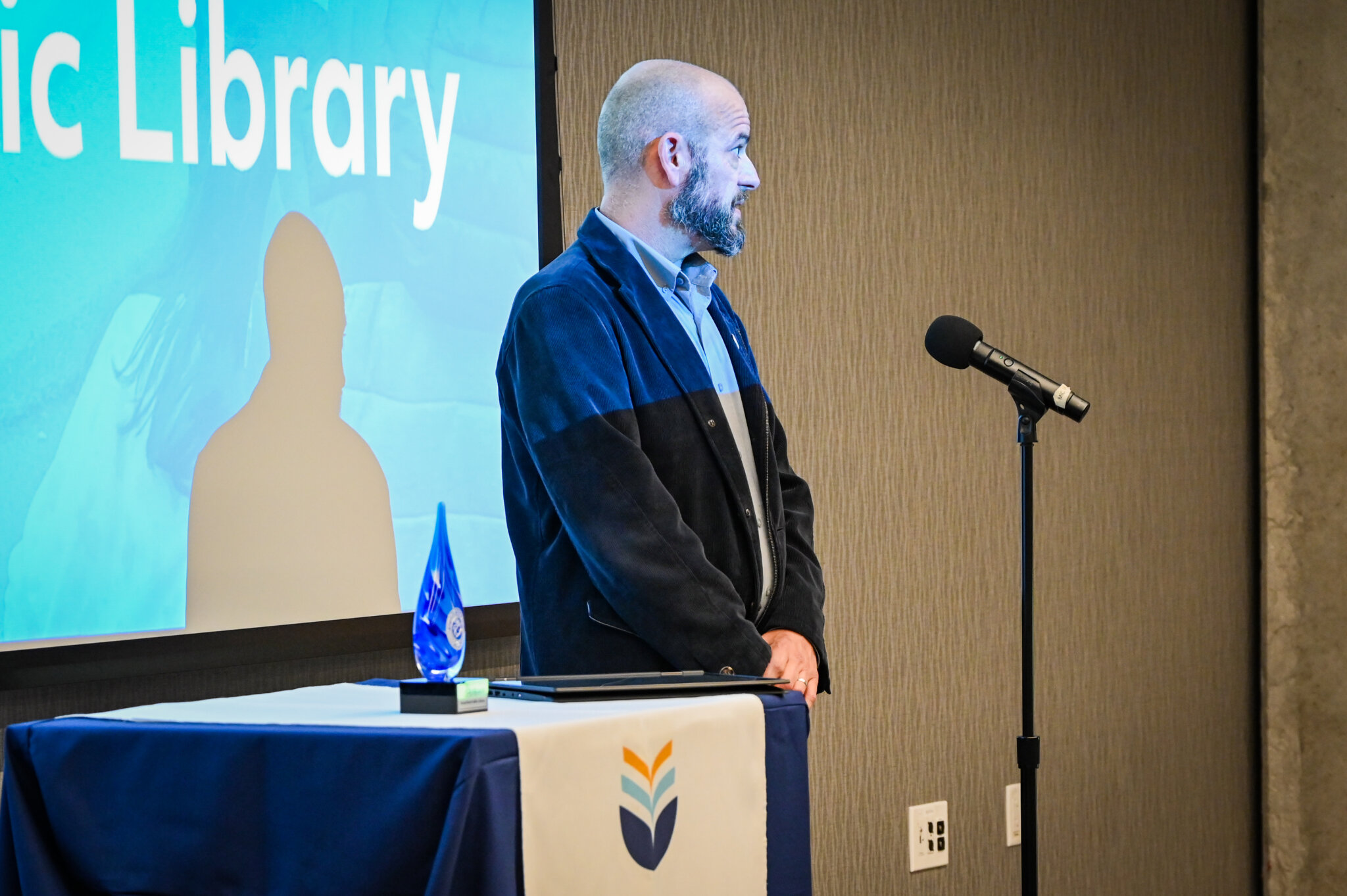 Round Rock Public Library receives "People First" Award - City of Round ...